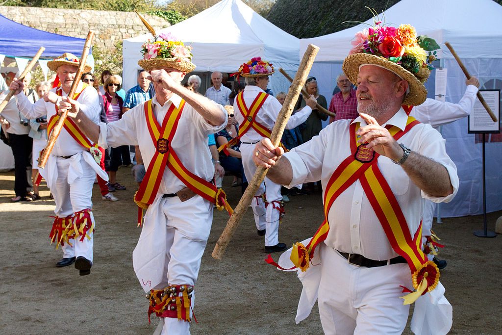 MORRIS DANCERS - The Queen's Pantry