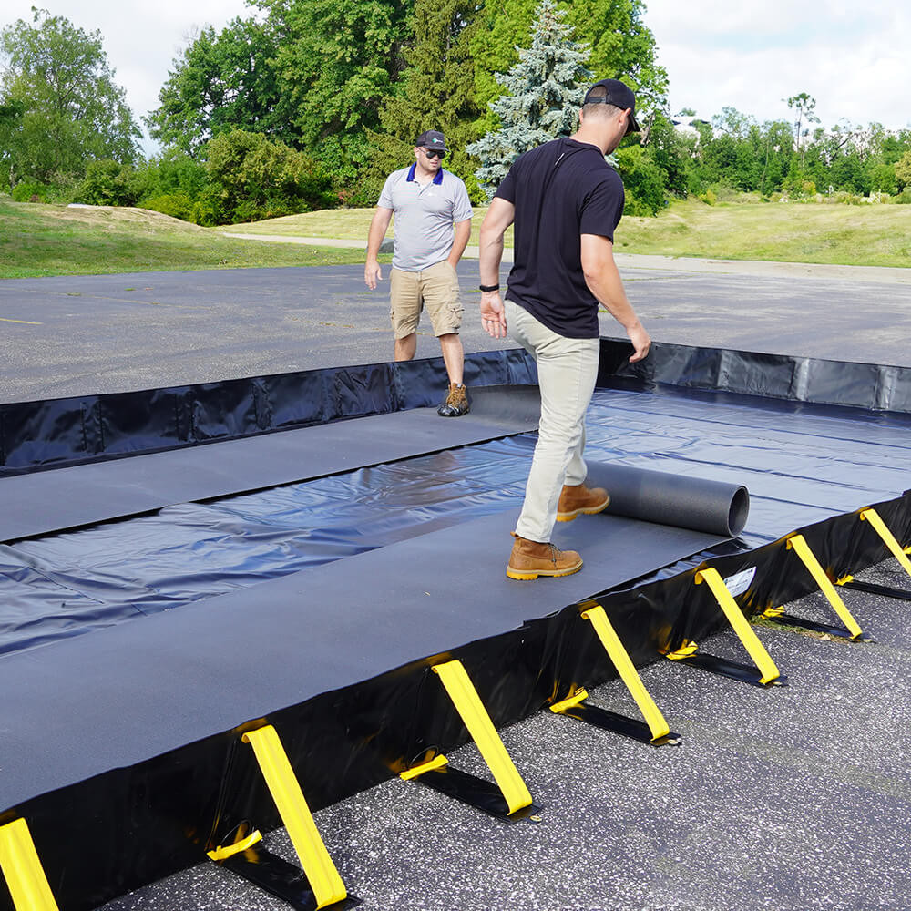Stinger Snap-Up Collapsible Spill Berm | ENPAC