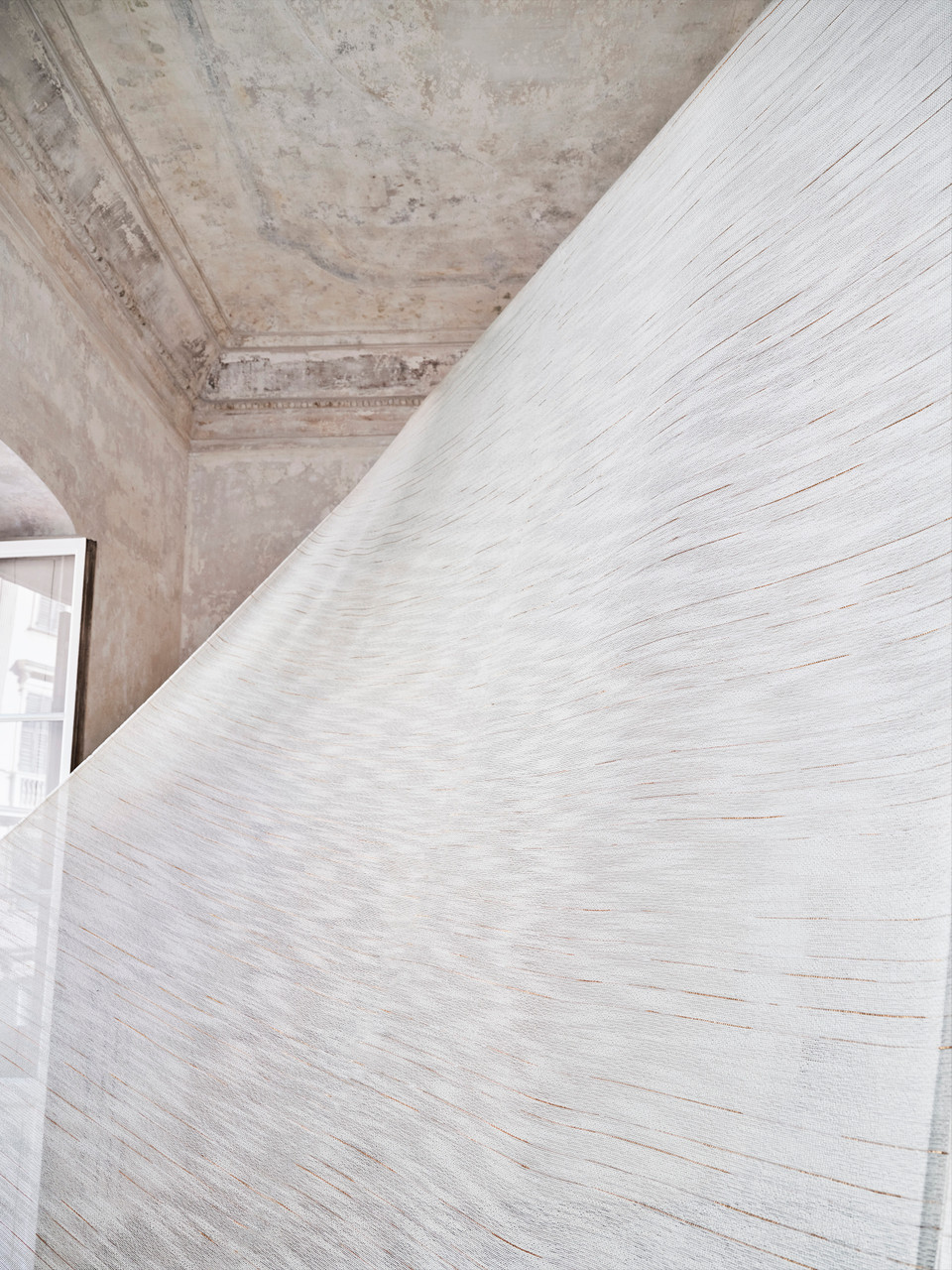Textural leno weave with metallic streaks Lucanthe | Dedar Milano