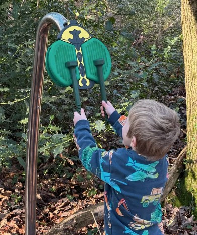 Bug-Beats Outdoor Instrument | NoahsPlay.com