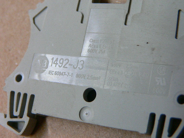 Allen Bradley 1492-J3df Terminal Block, 1492-J3 (Lot Of 95) - Fen ...