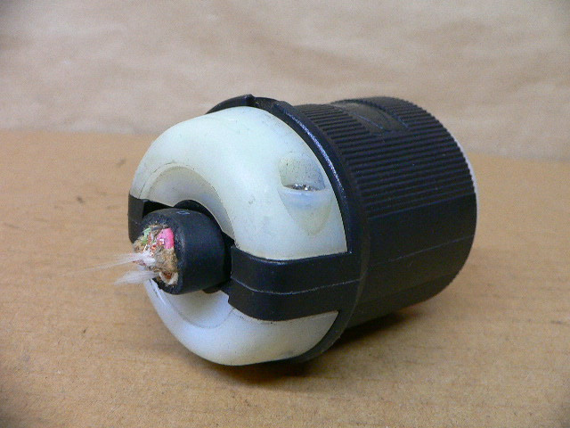 3 Phase Plug Hubbell HBL2731SW 30 Amp 480 Volt 3-Pole 4-Wire NEMA L16 ...