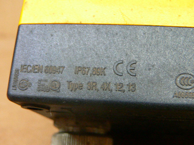 Eaton Moeller Emergency Stop Button 3R,4X,12,13 - Fen Industrial
