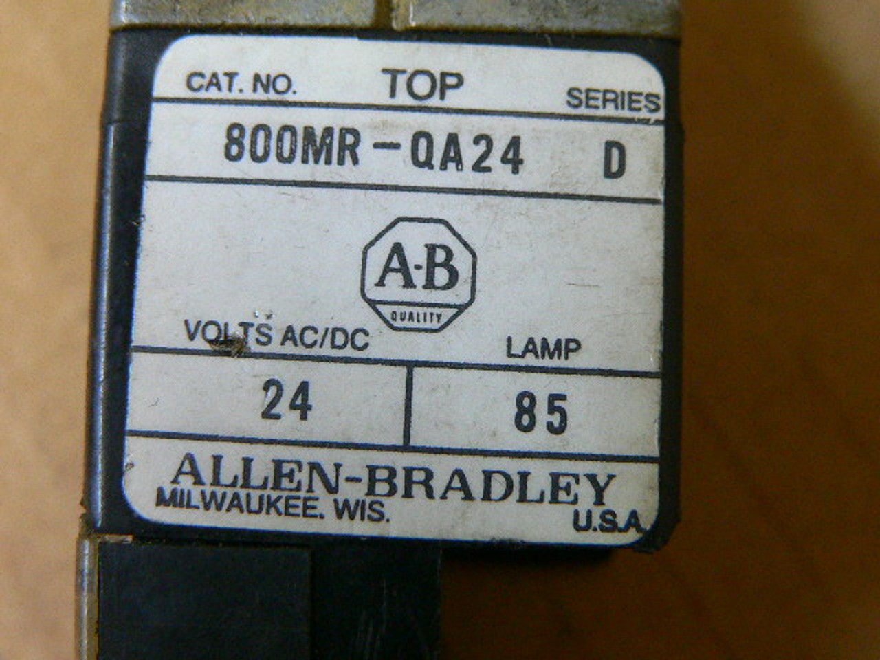 Allen-Bradley 800Mr-Qa24 Illuminated Push Button, Red - Fen Industrial