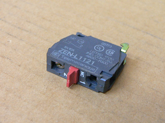 Telemecanique Zen-L1121 10Amp 600Vac 1N.C. Screw Clamp Contact Block ...