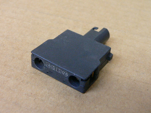 Omron A22-T1 Contact Block - Fen Industrial