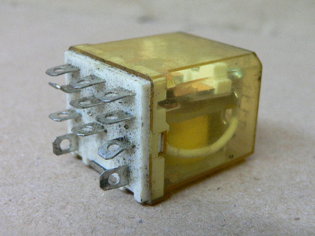 Idec Rh3b-U Relay Ac 120V - Fen Industrial