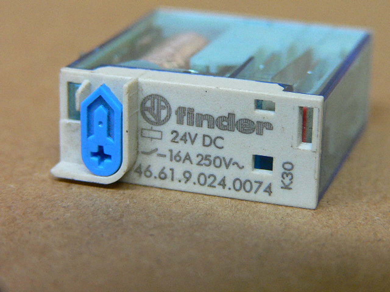 Finder 46.61.9.024.0074 Relay 24 Vdc - Fen Industrial