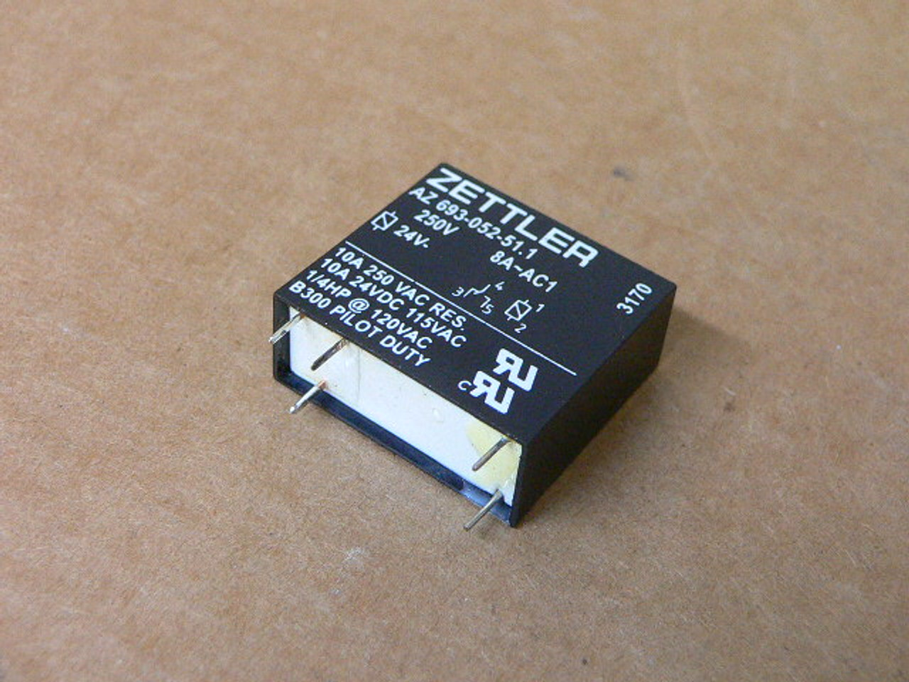 Zettler Az 693-052-51.1 24V Relay Module - Fen Industrial