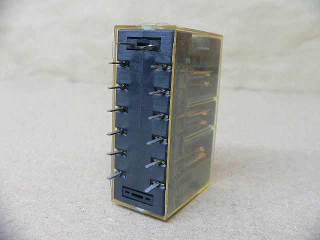 Omron G7s-4A2b Relay Dc24v - Fen Industrial