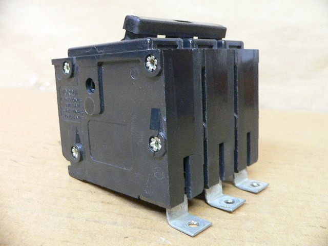 Eaton Bql315 3P 15A Bolt-On Breaker - Fen Industrial