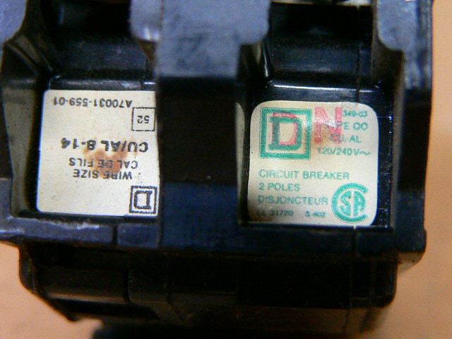Square D Qo215 15A 2P Circuit Breaker - Fen Industrial