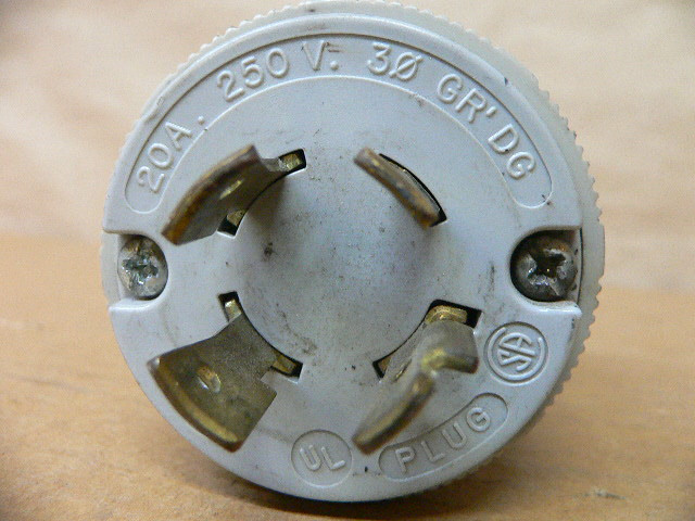 Arrow Hart 20A 250V 30 Gr Dg Plug - Fen Industrial
