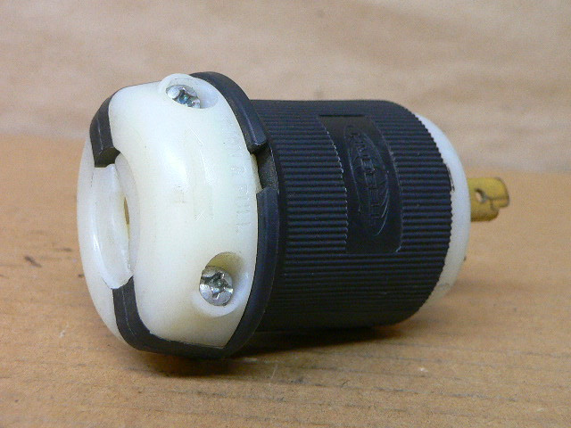 Hubbell 2-Pole 3-Wire 20A 250V Nema Twist-Lock Industrial Male Plug ...
