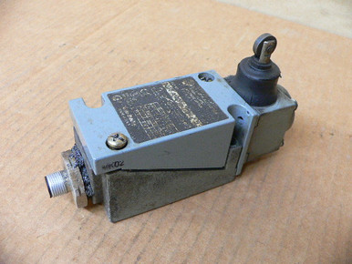 Allen-Bradley Bulletin 802T-Amp Oil Tight Limit Switch - Fen Industrial