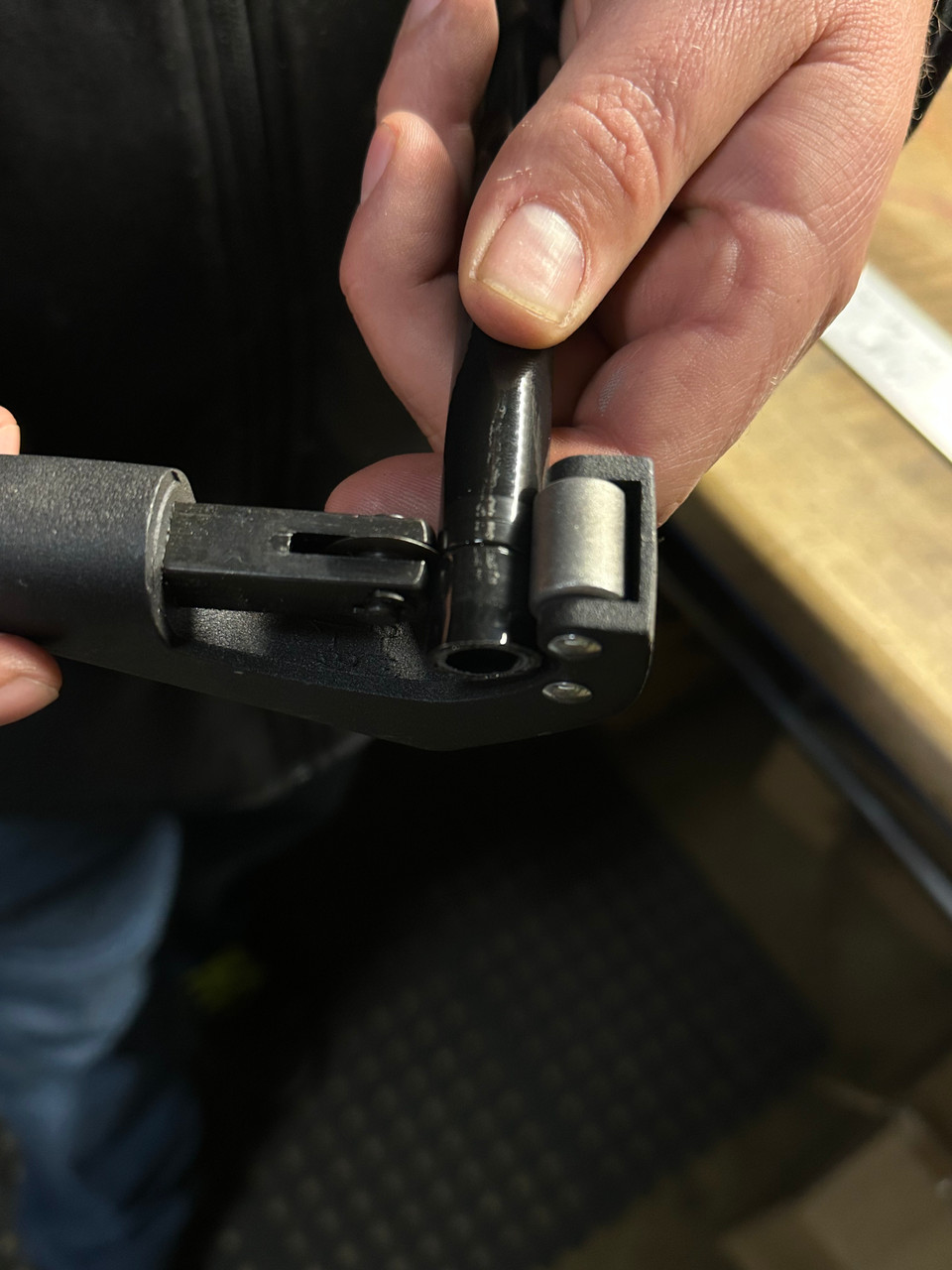 Black PTFE Outer Cover and Hardline Tube Cutter
