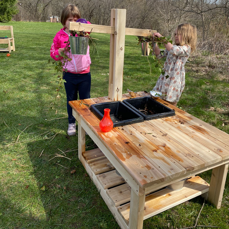 Large Explorer Table with Weigh Scale