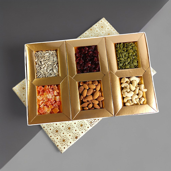 Dry Nuts in a Box Dry Nuts Hampers Gift to Nepal | Giftmandu