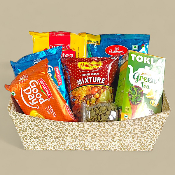Snacks with Pumpkin Seeds and Tokla Green Tea Gift Hampers Gift to ...