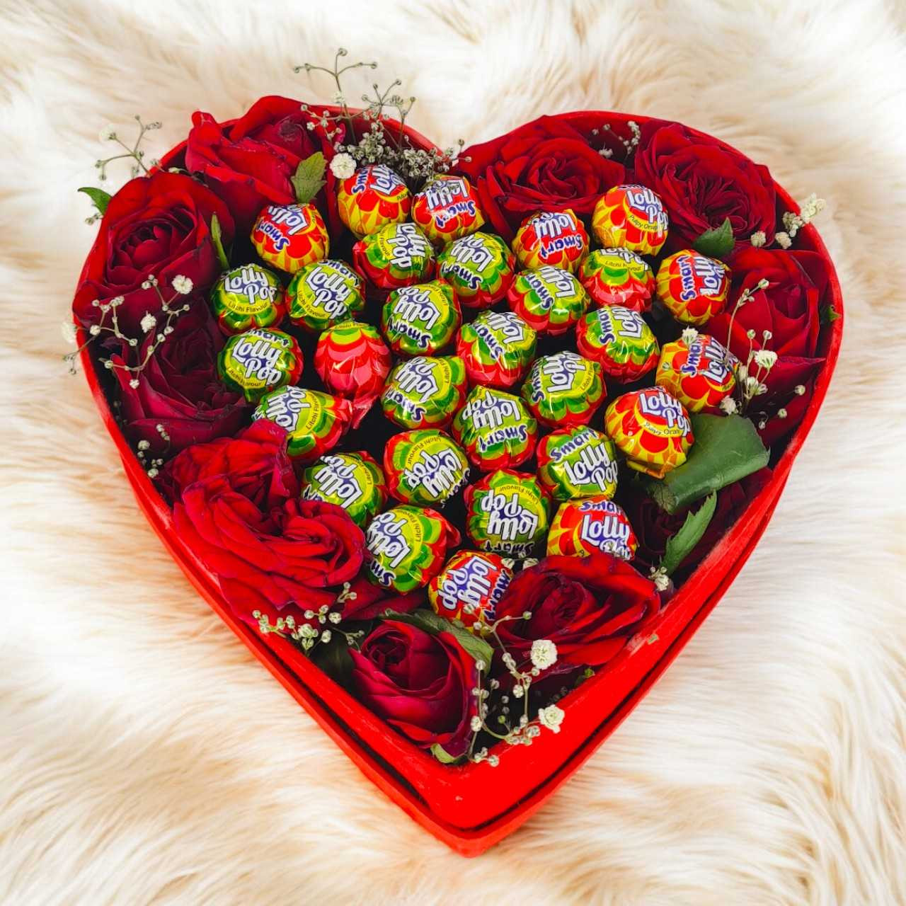 Red Roses & Sweet Lollipop Heart Gift Box
