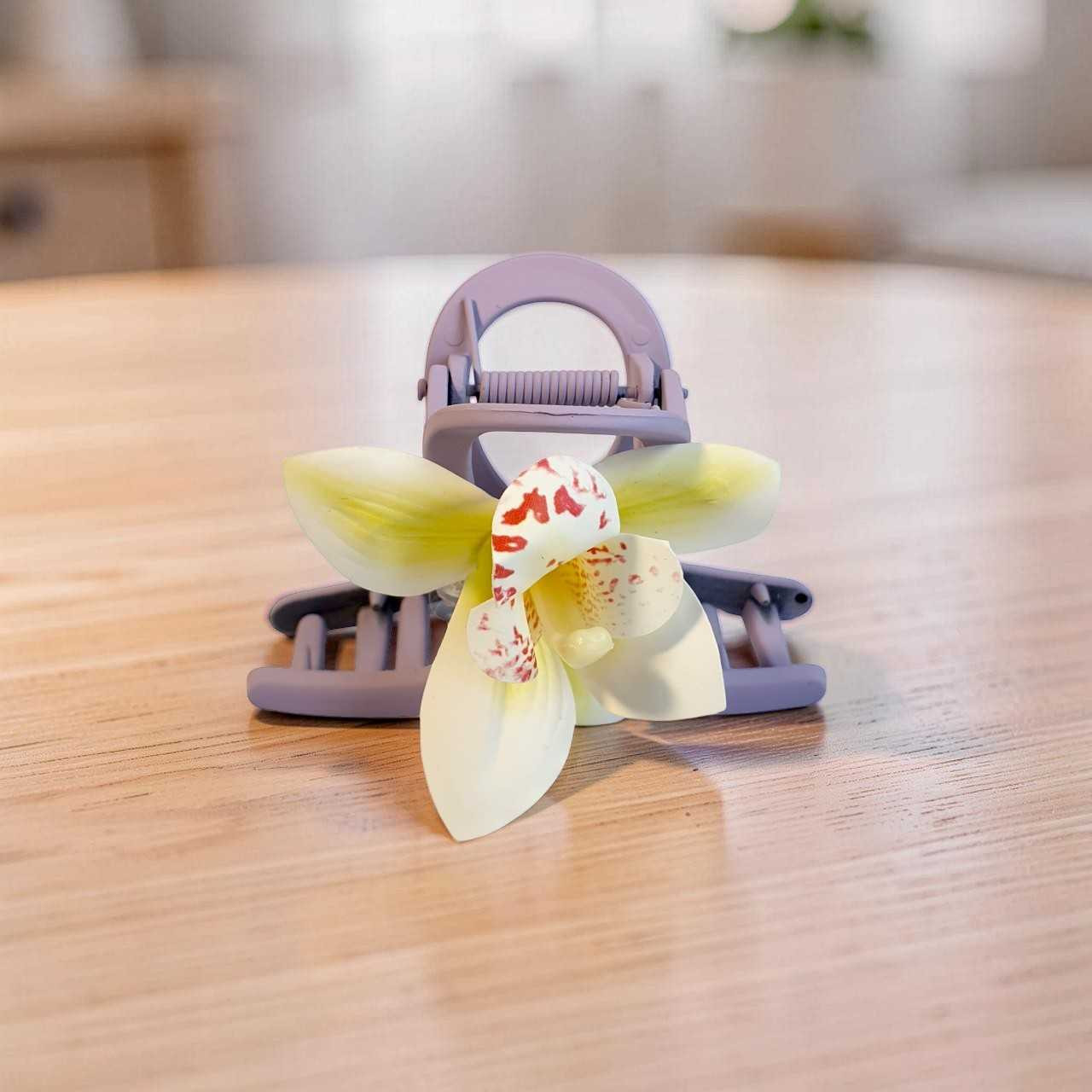 Lily Flower Design Hair Clip Gift to Nepal | Giftmandu