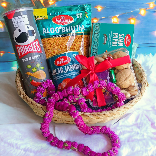 Light Snacks, and Sweets Gift For Bhaitika Tihar Bhaitika Gifts Gift to ...