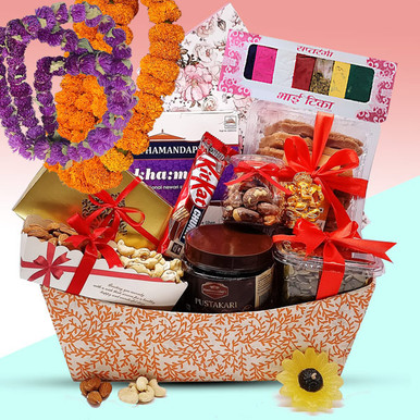 Sweets with Drynuts, Seeds & Ganesha Statue (Free Saptarangi Tika ...