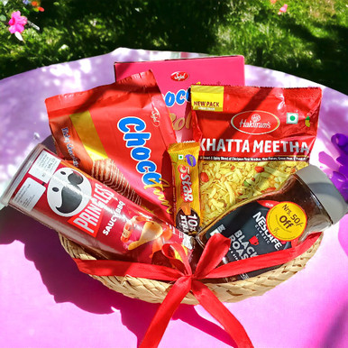 Nescafe Black Roast With Sweet and Savory Combo Gift Hampers Gift to ...