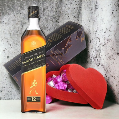 JW Black Label gift set with Chocolates Box - 750ml