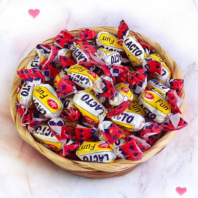 Tiny Treats, Big Love: Mini Basket Filled with Chocolates Valentine's ...