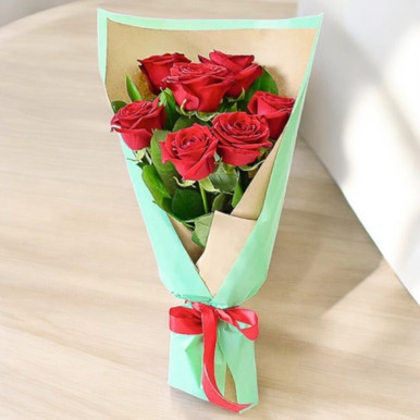 7 Red Roses Bouquet – A Love That's Infatuated Valentine's Day Gift to ...