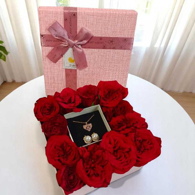 Romantic Gift Set: 12 Red Roses with Necklace & Earrings Gift Hamper ...