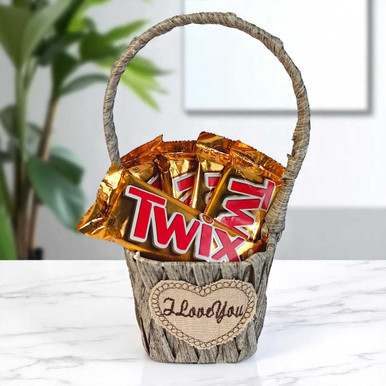 Twix Caramel Delight in Handle Basket | same-day delivery