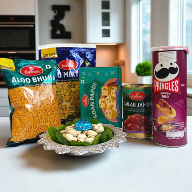 Delicious Snacks with Dry Kiwi & Pistachio Tray Gift to Nepal | Giftmandu