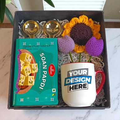 Tradition & Bloom Gift Set With Crochet Flowers