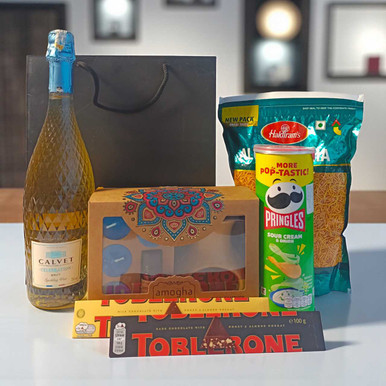 Cheers & Crunch Combo with Vaporizer Gift Set Gift to Nepal | Giftmandu
