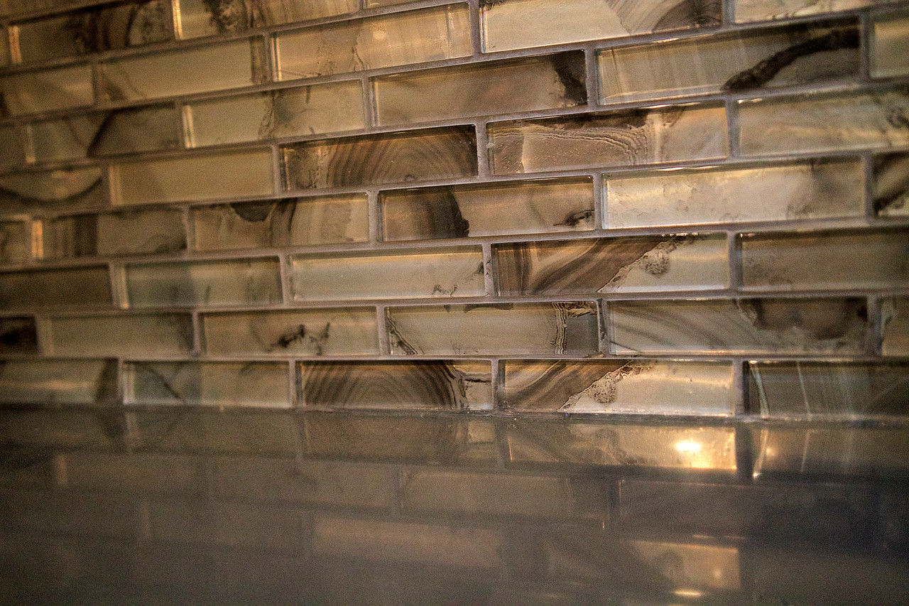 A Homeowner's Guide to Glass Tile Backsplash - BELK Tile