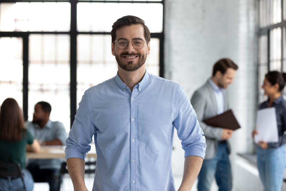 Top 5 Benefits of Custom Corporate Apparel for your Business - Supply Crew