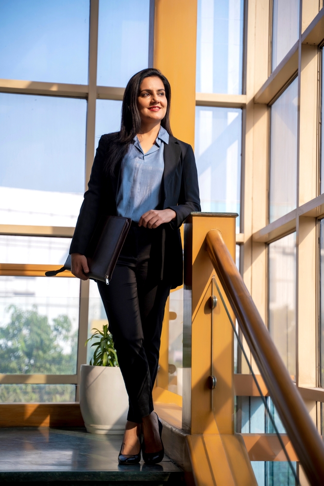 Mastering Workplace Dress Etiquette: A Comprehensive Guide - Supply Crew