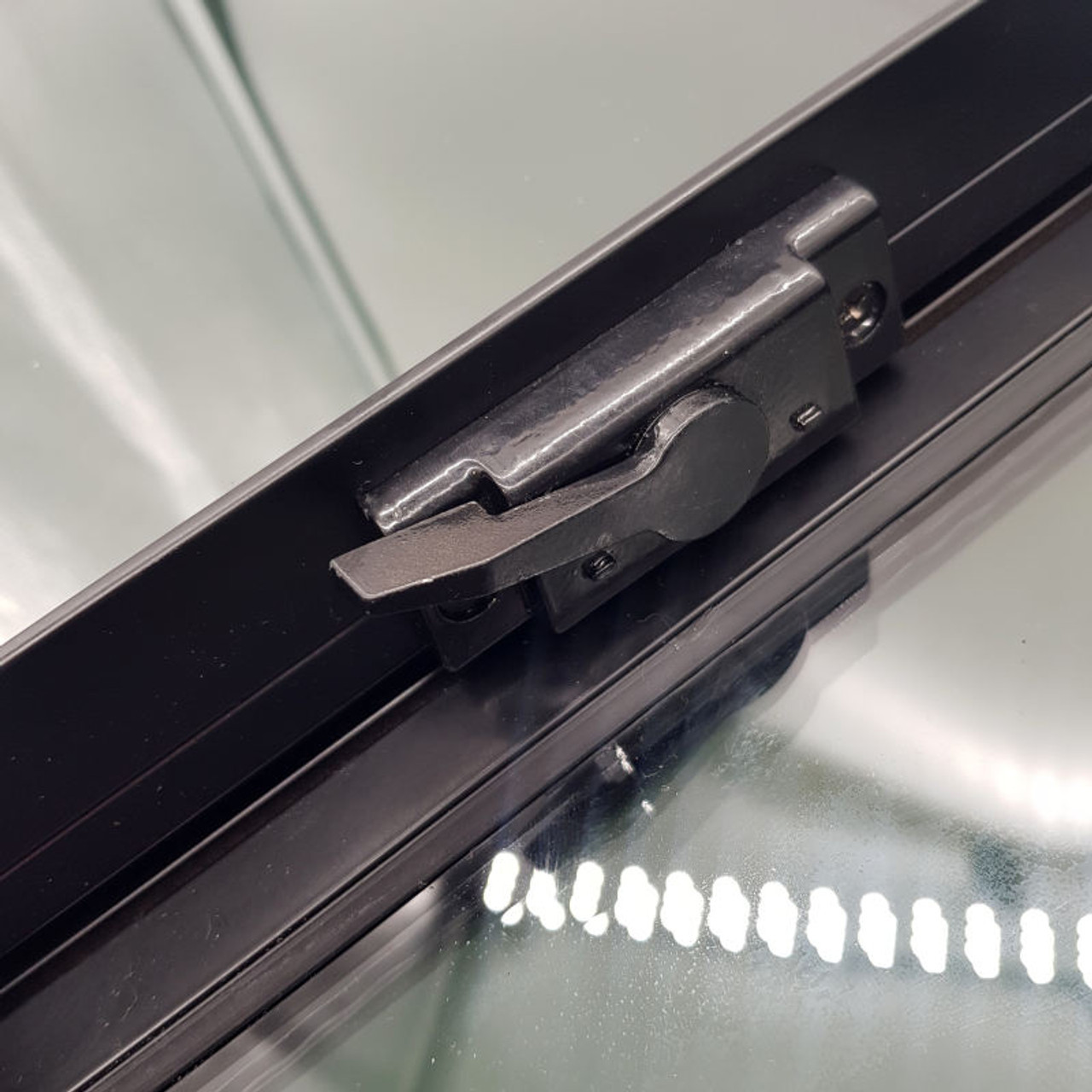 Adventurer tempered glass aluminium window for campervan and motorhome ...