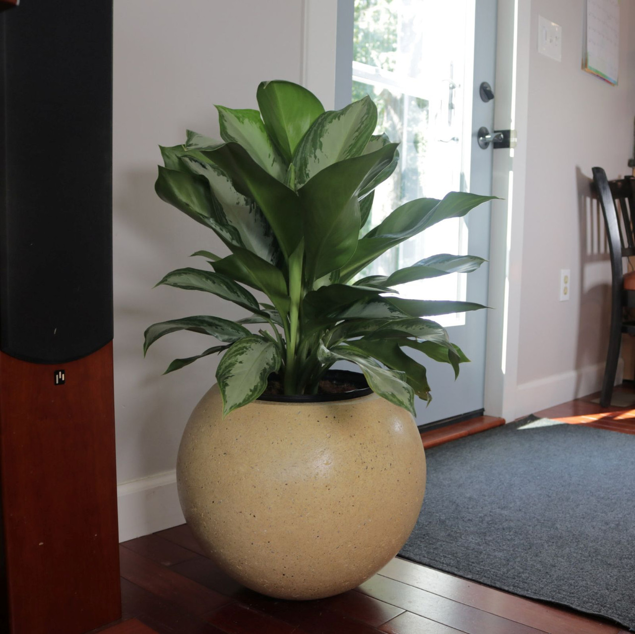 Artemis Round Fiberstone Planter 3 sizes 8 colors
