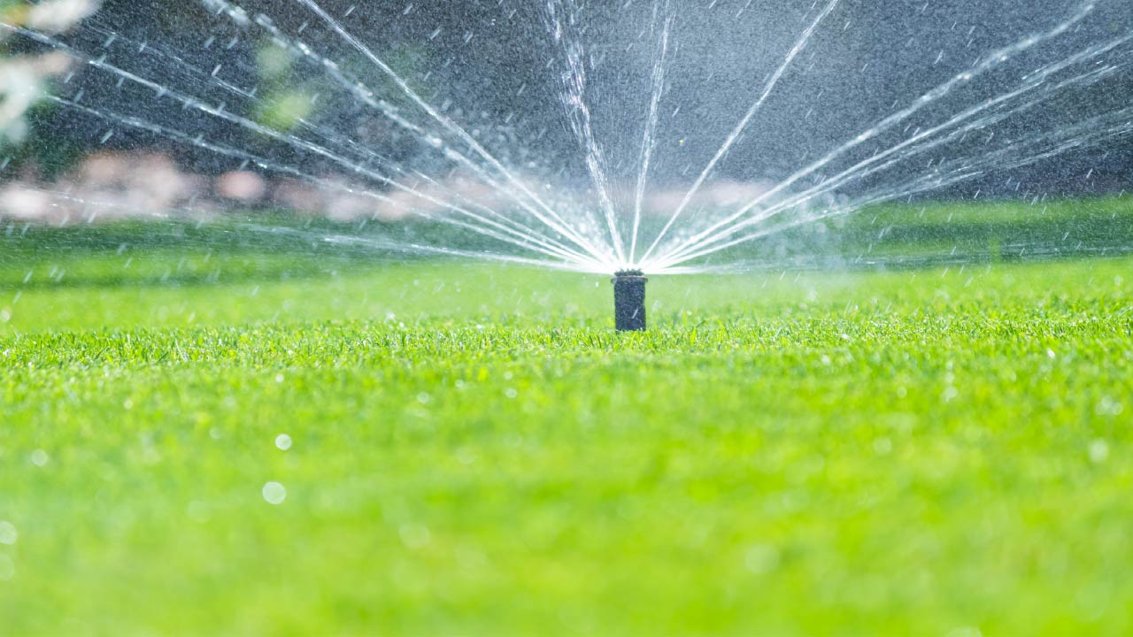 How to Winterize Your Sprinkler System: Easy DIY Maintenance Tips ...