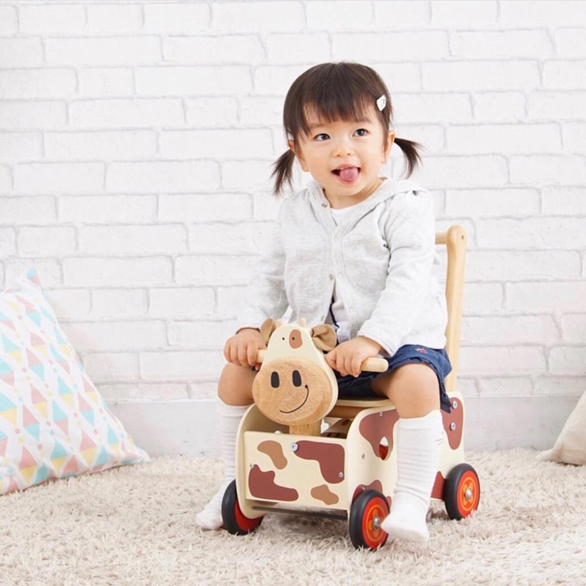 I'm Toy - Walk & Ride Cow Sorter | Discount Toy Co