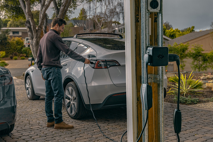 NeoCharge | NEMA Dual EV Smart Splitter | AM Conservation