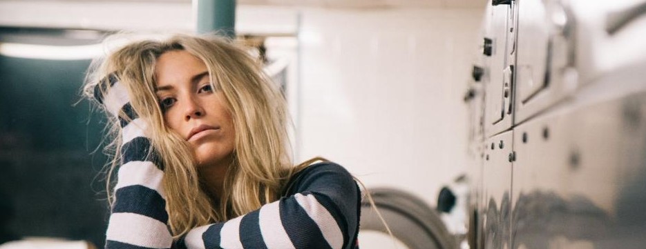 DO BLONDES HAVE MORE FUN - hair2buy