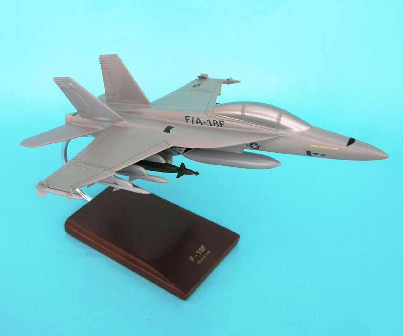 Collectible Models | Vintage Collectible Model | Replica | Tailwinds.com