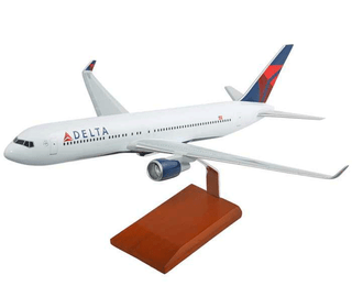 Delta Airlines B 757 Model Aircraft | Scale Model Plane | Gifts