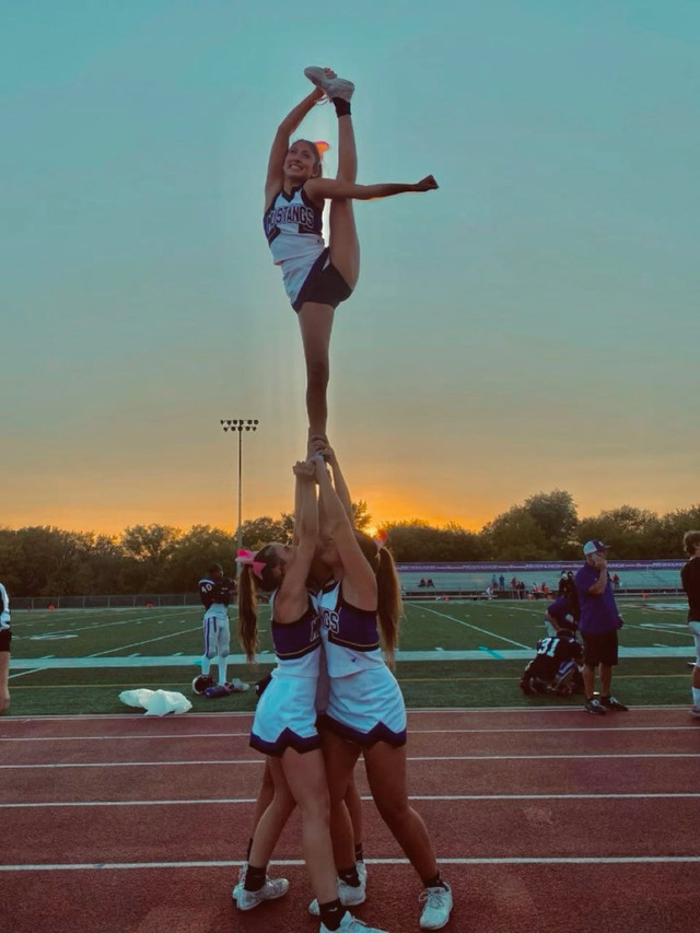 Top 10 Cheerleading Moves Every Beginner Should Master - Lifestyles Sports
