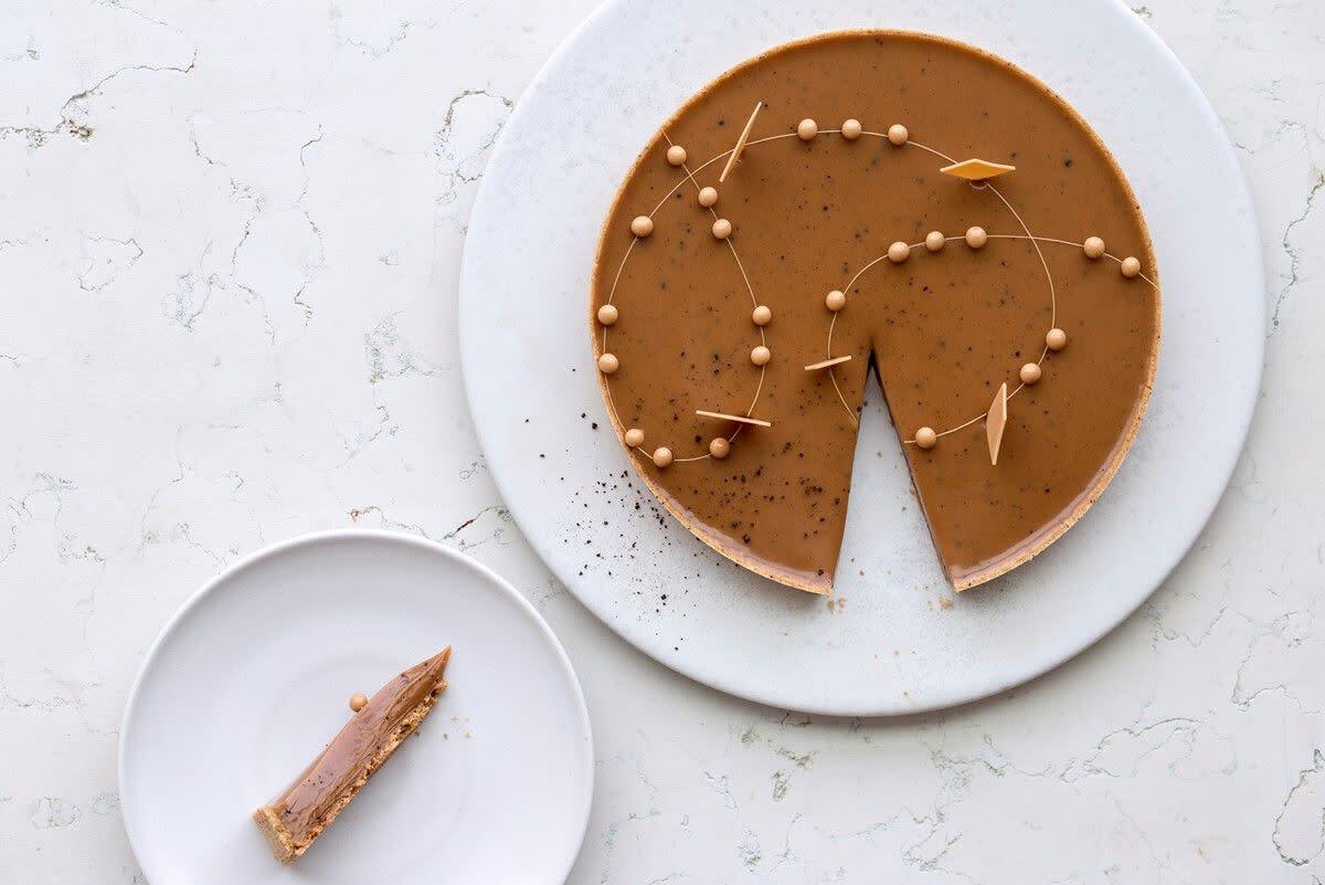 Salty licorice caramel tart - lakridsbybulow.us