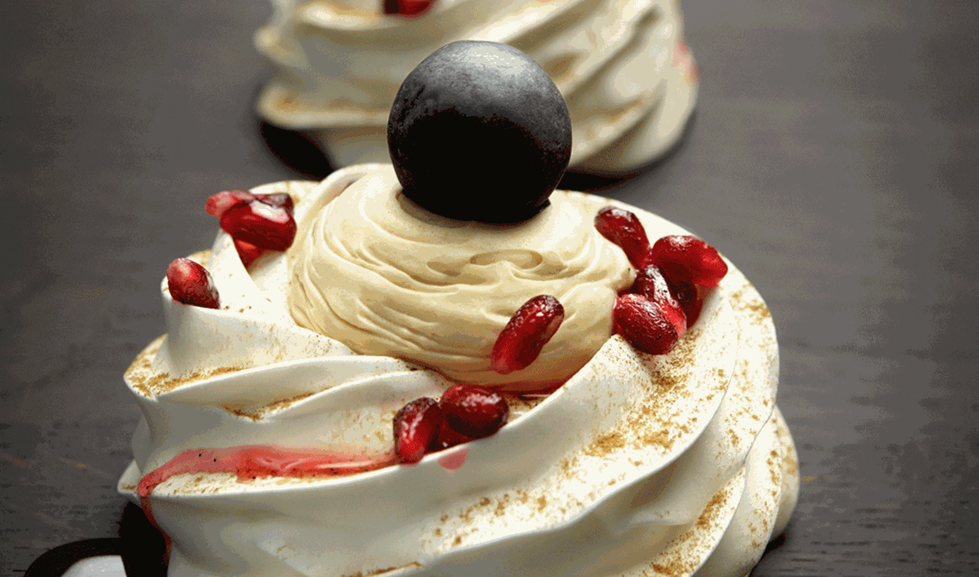 Meringue nests with licorice cream - lakridsbybulow.us